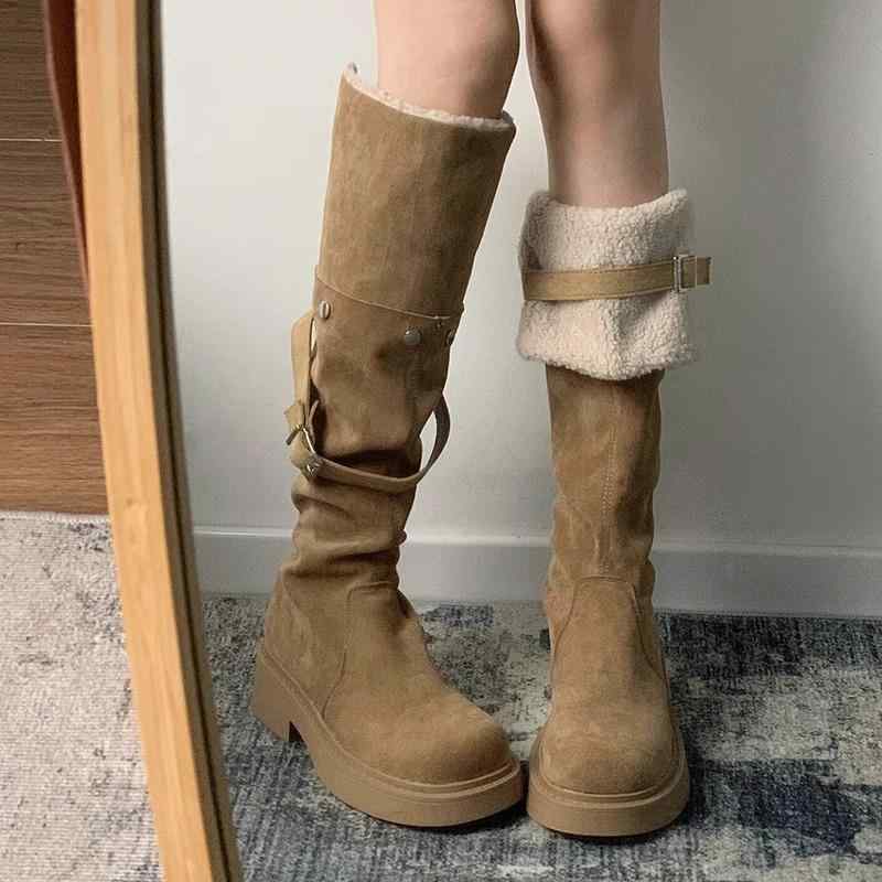 ・カテゴリ: 騎士ブーツ・対象年齢: 成人・靴の素材（表面）: スエード・靴の素材（靴底）: ゴム・性別: 女性・スタイル: 欧米・つま先の形状: ラウンドトゥ・ヒールの形状: 太ヒール・ヒールの高さ: ミドルヒール（3-5cm）・人気のブ...