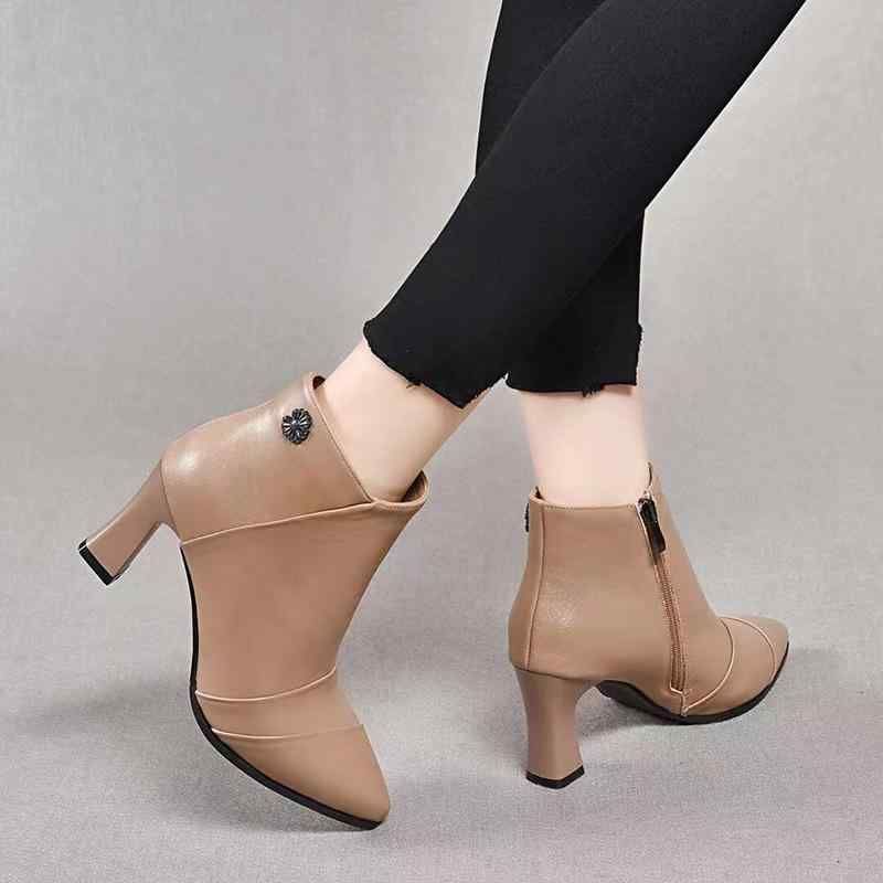 ・靴の高さ: ショートブーツ・対象: 成人・素材（アッパー）: 本革 (羊革)・素材（ソール）: ゴム・性別: 男性・スタイル: 韓国・デザイン: 花柄、金属、ステッチ・柄: 無地・素材（インソール）: 人工短毛・素材（ライニング）: 人工...