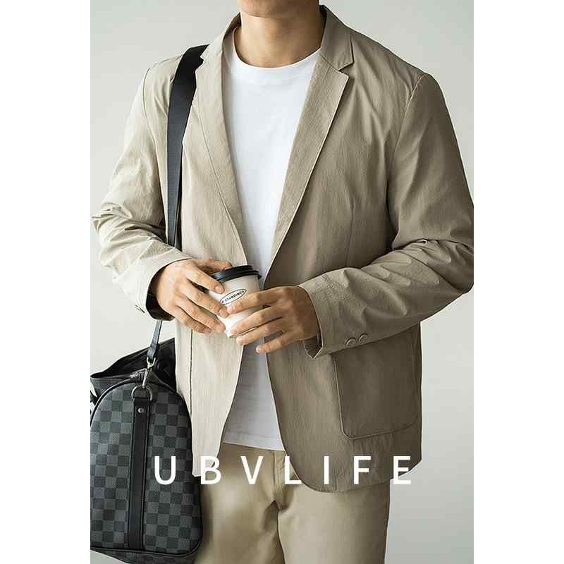 ・素材: ポリエステル繊維81.4%、ナイロン18.6%・対象: メンズ・カテゴリ: スーツ/フォーマル・スタイル: カジュアル・柄: 無地・袖丈: 長袖・着丈: レギュラー丈・フィット: ゆったり・襟の形: スーツ襟・前立て: シングルブ...