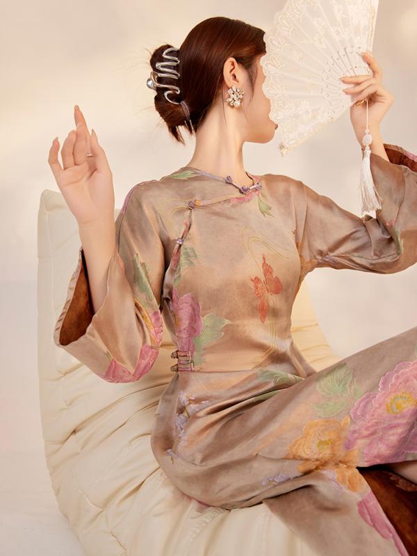 ・柄: 植物、花柄・製法: 縫製・スタイル: ベーシック・構成: ワンピース・スカート丈: ミモレ丈・スカート型: Aライン・ネックライン: ラウンドネック・袖: レギュラー袖・袖丈: 長袖・ウエスト: ハイウエスト・流行要素: プリント・...