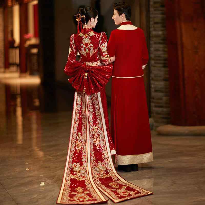 ・素材: ビスコース・製品カテゴリ: 秀禾服・カラー: レディース、メンズ・サイズ: S、M、L、XL、XXL・襟のタイプ: スタンドカラー・フロントスタイル: ダブルブレスト・主素材の含有量: 30%～50%・対象年齢: 成人・人気の要素...