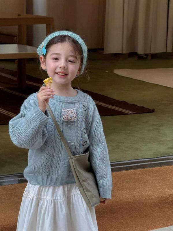 ・対象: キッズ・性別: 女の子・スタイル: 韓国風・対象年齢: 3～8歳 (100～140cm)・シーズン: 冬、秋・毛糸の太さ: 普通・厚さ: 普通・袖丈: 長袖・留め具: プルオーバー・柄: 無地・実物写真: モデル着用写真あり・要素...