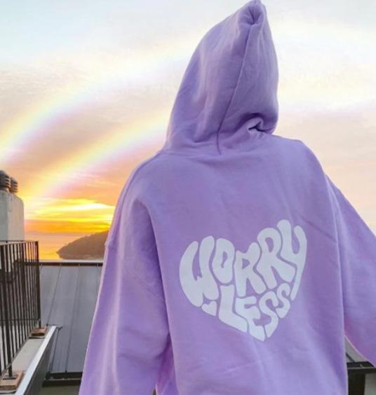 ・柄: 印花・スタイル: ストリート・ネックライン: ラウンドネック・袖丈: 長袖・フィット: ルーズ・素材: ポリエステル繊維・カラー: 51 背面プリント フード付き 紫, 52 lake アプリコット ラウンドネック, 53 ブラック...