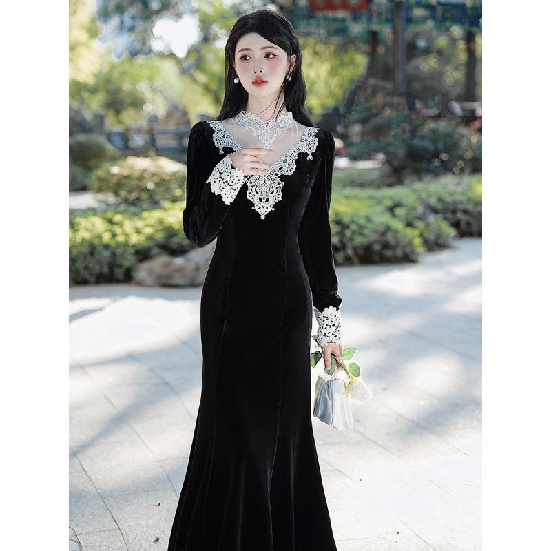 ・項目名: 素材・値: ポリエステル・項目名: デザイン・値: 透かし彫り・項目名: スタイル・値: ベーシック・項目名: スカート丈・値: ミモレ丈・項目名: スカートタイプ・値: マーメイドスカート・項目名: ネックライン・値: フリル...