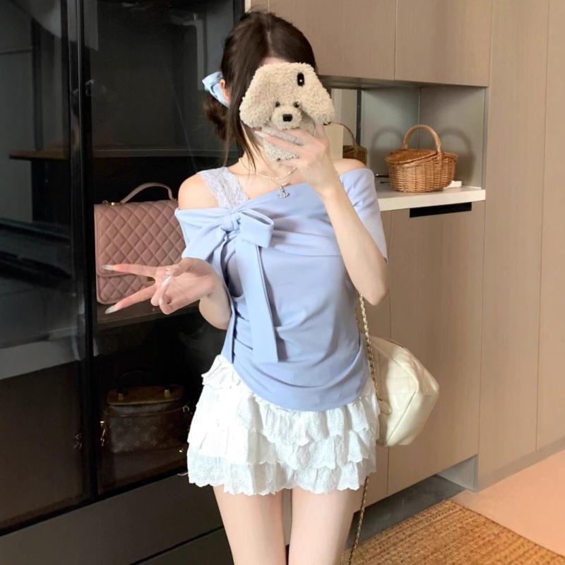 ・素材: ポリエステル・柄: 無地・スタイル: プルオーバー・袖丈: 半袖・着丈: ミドル丈(50cm超～65cm以下)・ネックライン: オフショルダー・袖のタイプ: 通常袖・流行のディテール: レース・カラー: ブルー, ピンク・サイズ:...