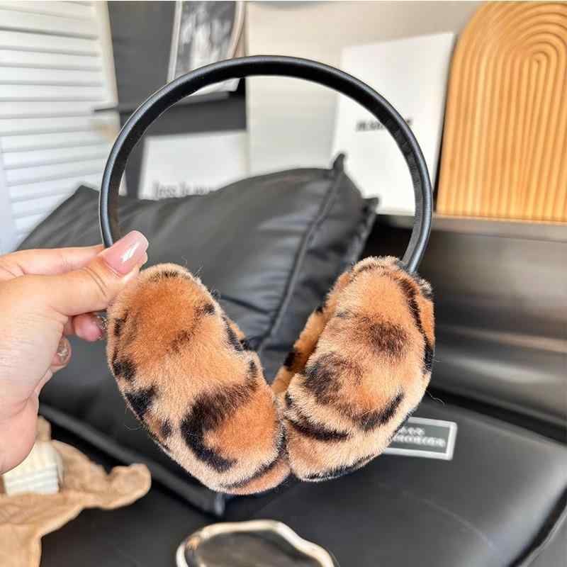 ・素材: 羊毛・柄: 豹柄・カラー: 黄豹柄, 紫豹柄, グレー, ホワイト, 白豹柄, 白+黒ドット, ブラック, カーキ, ピンク, マゼンタ・対象: 男女兼用・機能: 保温・スタイル: かわいい・シーン: 旅行・シーズン: 冬