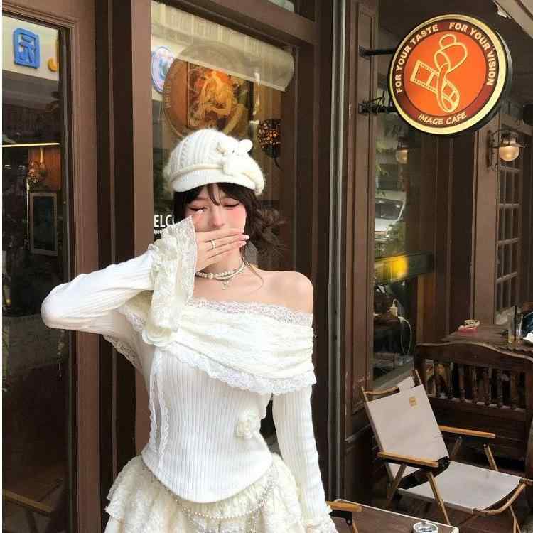 ・主素材: 氨纶・柄: 無地・袖丈: 長袖・ネックライン: オフショルダー・カラー: ホワイト・サイズ: S, M, L, XL・スタイル: エレガント・製品カテゴリ: Tシャツ