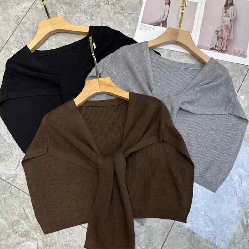 ・性別: 女性・素材: ウール・適合シーズン: 秋・素材構成: 96%以上・カラー: グレー、ブラック、ダークブラウン・スタイル: ファッションOL・柄: 無地・機能: 装飾