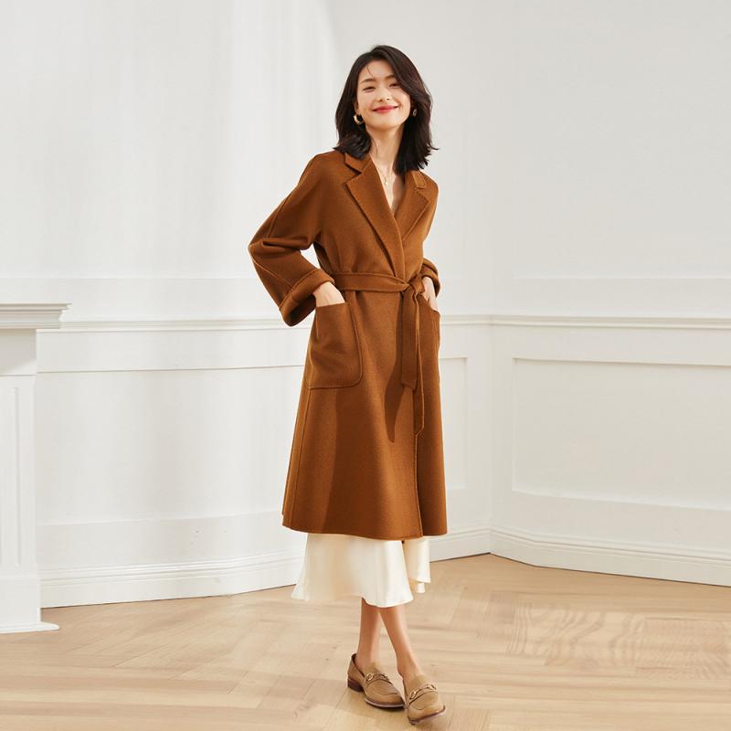 ・カテゴリ: 毛呢外套・素材: 羊毛、羊绒・混率: 羊毛90-95%、羊绒30%以下・柄: 水波纹・厚さ: 中・シルエット: ゆったり・着丈: 长款(80-100cm)・襟の形: 翻领・袖丈: 長袖・袖のタイプ: 连袖・スタイル: 通勤・テ...