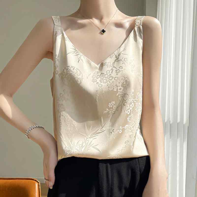 ・スタイル: プルオーバー・フィット: ゆったり・着丈: ミドル丈(50cm超～65cm以下)・柄: 3D・素材: サテン・主な素材: ポリエステル・カラー: ホワイト、ライトベージュ、シャンパン、オータムイエロー・サイズ: S、M、L、X...