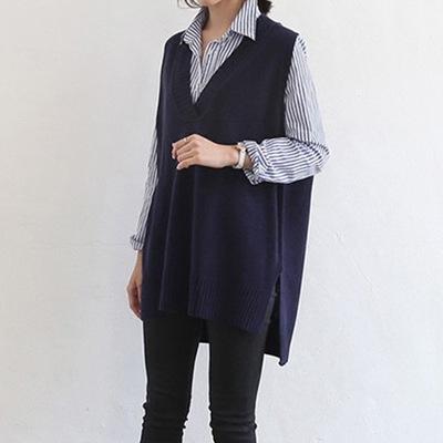 ・スタイル: シンプル・着丈: ミドル丈(65cm超80cm以下)・ネックライン: Vネック・柄: 無地・素材: ニット・主な素材: ビスコース・カラー: グレー, ブラック, ネイビー, ライトキャメル, ダークキャメル・サイズ: M, ...