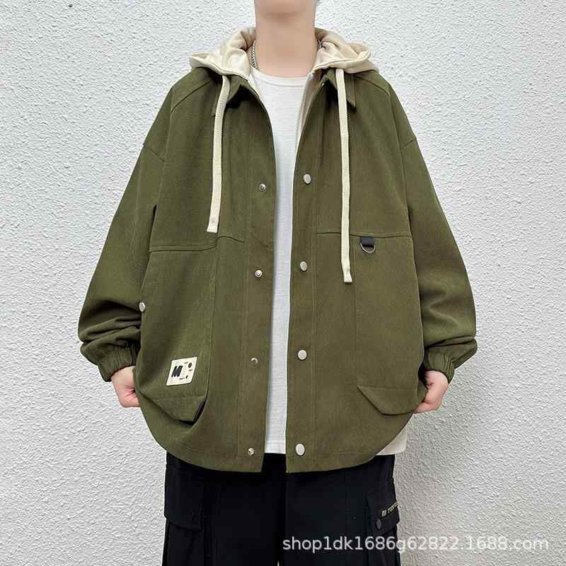 商品カテゴリ: ジャケット スタイル: 港風 対象年齢層: 18～24歳 対象: 青少年 対象性別: 男性 襟型: 翻領 フィット: ルーズ 前立て: その他 フード: あり 厚さ: 普通 生地: オックスフォード複合 主な生地の組成: ポ...