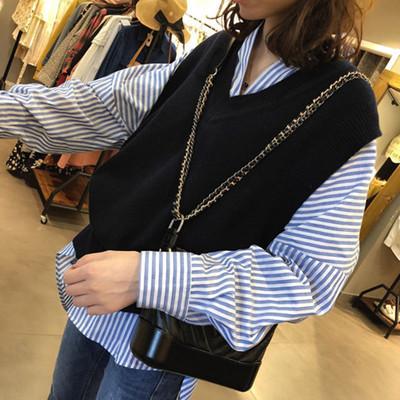 ・カテゴリ: ベスト/ジレ・スタイル: 通勤・着丈: ミドル・ネックライン: Vネック・柄: 無地・素材: ポリエステル・カラー: ブラック、キャメル・サイズ: M、L、XL、2XL・対象年齢: 成人・対象: レディース・フィット: ゆったり