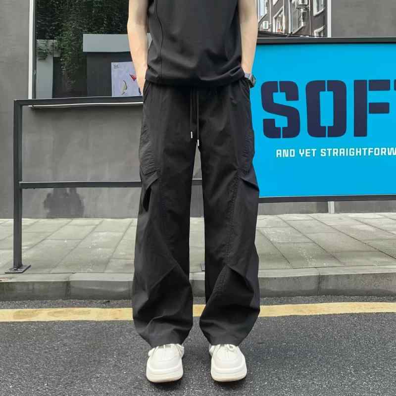 ・カテゴリ: カジュアルパンツ・スタイル: 韓国スタイル・パンツの長さ: 長ズボン・フィットタイプ: ストレート・ウエストタイプ: ミドルウエスト・ベルト: あり・フロント: 紐・厚さ: 薄手・柄: 無地・素材: 綿・素材構成: 綿95%・...