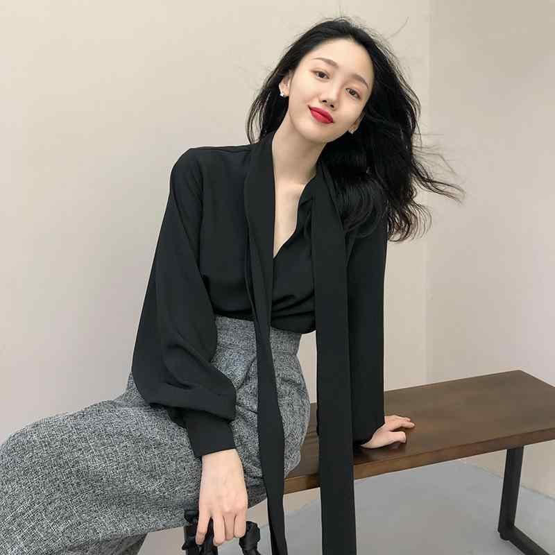 ・素材: ポリエステル・柄: 無地・スタイル: カジュアル・袖丈: 長袖・着丈: 普通(50cm ・襟の形: ポロ・袖の形: レギュラー・色: 黒・サイズ: S, M, L, XL・フィット: ゆったり・フロント: ひも・主な素材の含有量:...