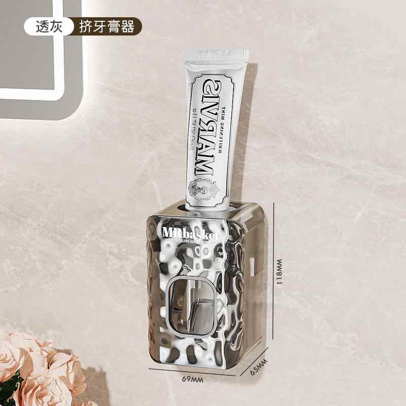 ・カテゴリ: 歯ブラシホルダー・機能: 収納、歯磨き粉絞り、穴あけ不要・素材: プラスチック・取り付けタイプ: 吸盤式・カラー: 4カップ透明、3カップ透明、2カップ透明、1カップ透明、4カップ透灰、3カップ透灰、2カップ透灰、1カップ透灰...