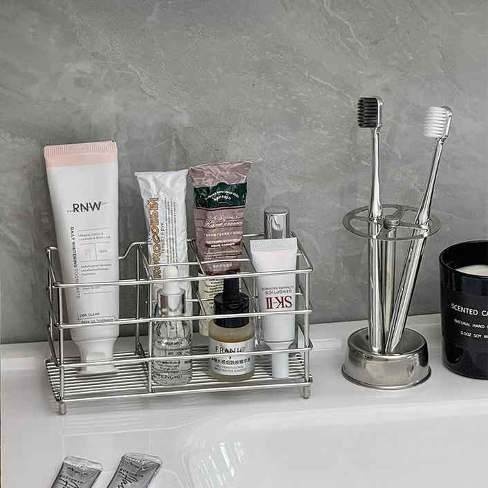 ・カテゴリ: 歯ブラシスタンド・機能: 紫外線殺菌・素材: 金属・タイプ: 吸盤式