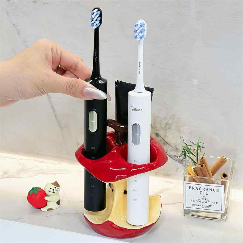 ・カテゴリ: 歯ブラシホルダー・機能: 紫外線殺菌・素材: 陶器・タイプ: 吸盤式・カラー: 小さいリンゴ型(歯ブラシ4本用), 大きいリンゴ型(電動歯ブラシ/歯磨き粉用)