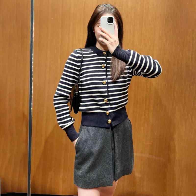 ・素材: 羊毛、綿・柄: ストライプ、格子柄・厚さ: 厚手・スタイル: カーディガン・組合せ: シングル・フィット: レギュラー・着丈: ミドル丈(50cm<着丈≤65cm)・ネックライン: ラウンドネック・袖丈: 長袖・袖タイプ: ...