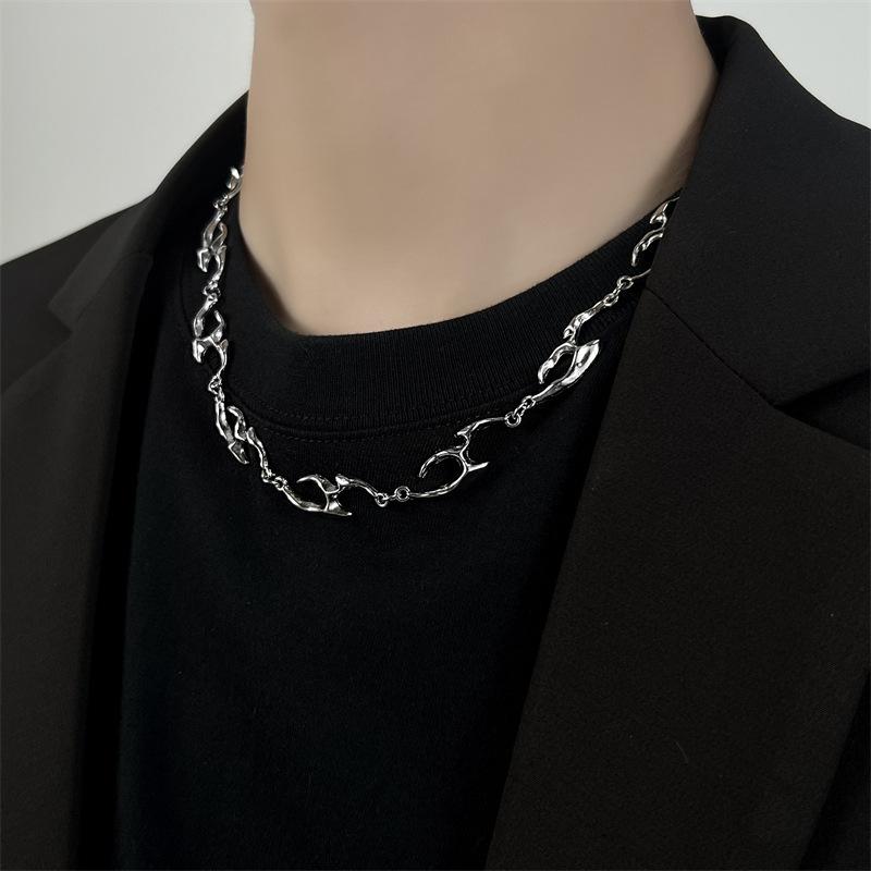 ・素材: 合金・加工方法: 電気メッキ・デザイン: 波・チェーンスタイル: レギュラーチェーン・多層構造: なし・ペンダント素材: 合金・長さ: 41～50cm・カラー: メタリック・流行要素: ライン・スタイル: クール・重量: 約20g...
