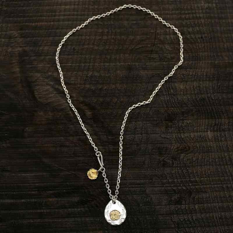 ・素材: 銅・処理: 電気メッキ・造型: 幾何学型・チェーンスタイル: 十字チェーン・多層構造: 否・長さ: 41cm～50cm・カラー: 薔薇花唐草餅・流行要素: 花・スタイル: INS風・スタイル分類: 個性派・製品カテゴリ: ネックレ...