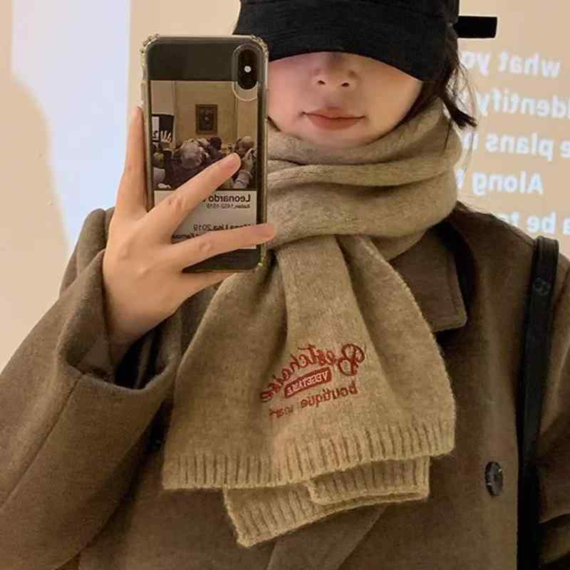 ・編み方: 平織り・流行要素: 英字・機能: 保温・スタイル: 百搭, カジュアル, シンプル, シック・素材: ポリエステル（ポリエステル繊維）・素材構成: 96%以上・色: カーキ, オフホワイト, グレー, ブラック, ワインレッド・...