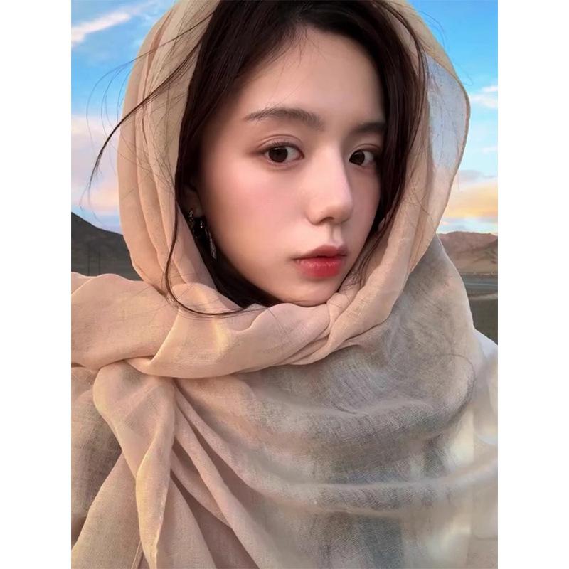 ・性別: 男女兼用・素材: ポリエステル・シーズン: 春、夏・スタイル: レトロ・カラー: 杏色、赤色、黒色、カフェ色・長さ: 180cm・幅: 140cm・編み方: クレープ・柄: 無地・機能: 防塵・加工方法: サテン・特徴: 無地・タ...