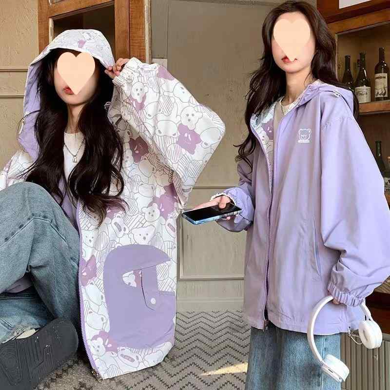 [ "・生地: ポリエステル", "・主な素材: ポリエステル", "・袖丈: 長袖", "・袖のタイプ: 通常袖", "・ネックライン: フード付き...