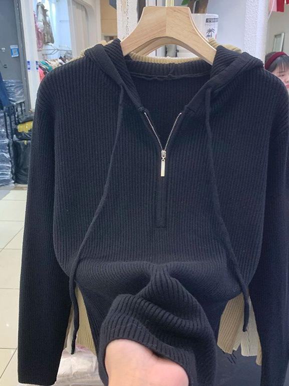 ・生地: 粘胶纤维・主な素材: 粘胶纤维・柄: 無地・厚さ: 薄手・組み合わせ: 単品・スタイル: プルオーバー・フィット: レギュラー・袖のタイプ: レギュラー袖・ネックライン: フード付き・袖丈: 長袖・流行の要素: ファスナー・着丈:...