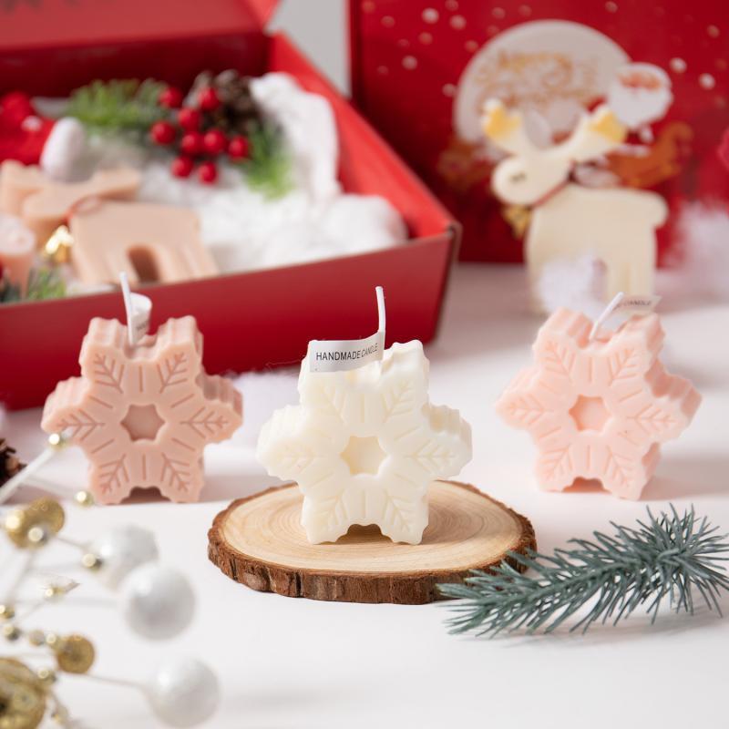 ・素材: 石蜡・工艺: 手工・ろうそくの種類: アロマキャンドル・形状: 雪の結晶・サイズ: 雪の結晶（白）, 雪の結晶（ピンク）, 雪の結晶（グラデーション赤）, 雪の結晶（グラデーション緑）・色: ろうそく
