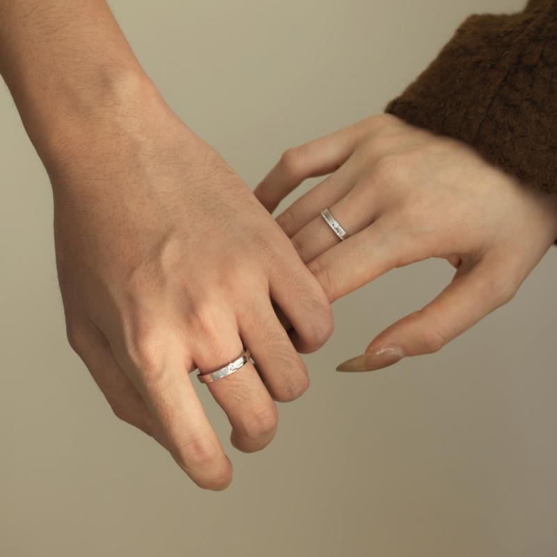 ・種類: 指輪、リング・素材: 銀・造型: 幾何学型・処理: 電鍍・色: 白金色（男）、香檳金（男）、白金色（女）、香檳金（女）・サイズ: 7号, 8号, 9号, 10号, 11号, 12号, 5号, 6号・素材純度: 925銀・製品カテゴ...