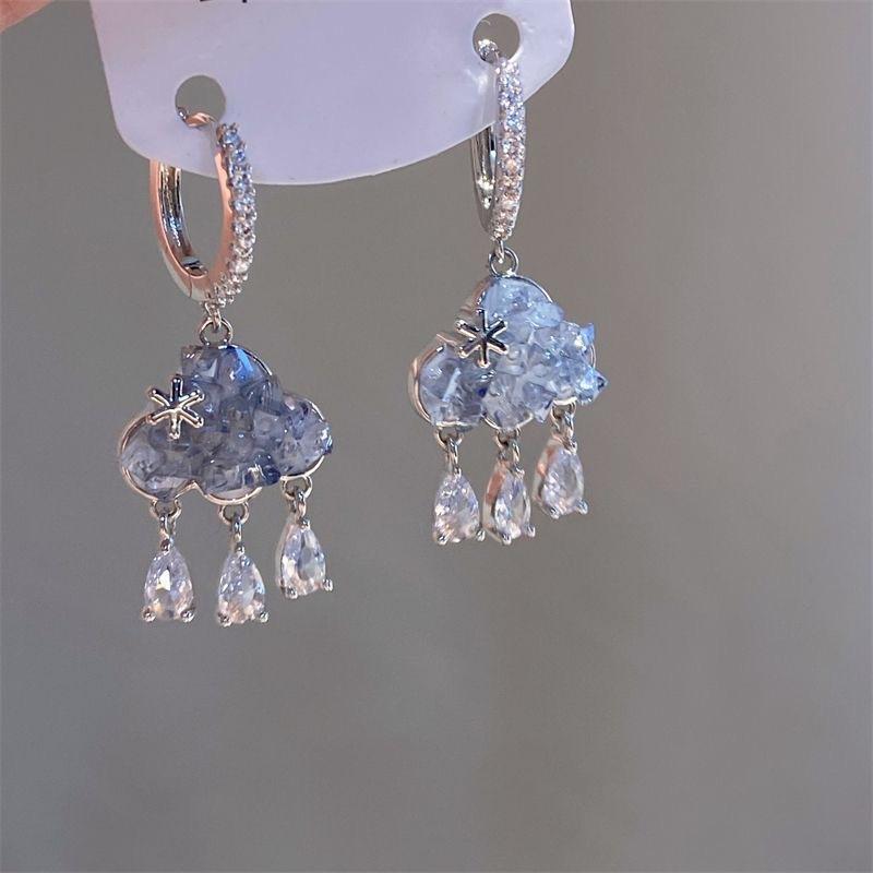 ・素材: 合金・処理: 電镀・造型: 几何型・カラー: 云朵・スタイル: 小清新・対象: 男女通用・人気要素: 云朵