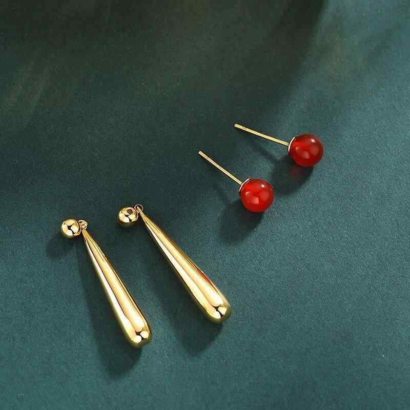 ・素材: 銅・処理: 電気メッキ・形状: U形・製品カテゴリ: 耳飾り・対象: 女性・スタイル: 韓国風・スタイル分類: 清新、甘め・カラー: ED574赤瑪瑙水滴イヤリング・流行要素: 無・流行要素分類: 無