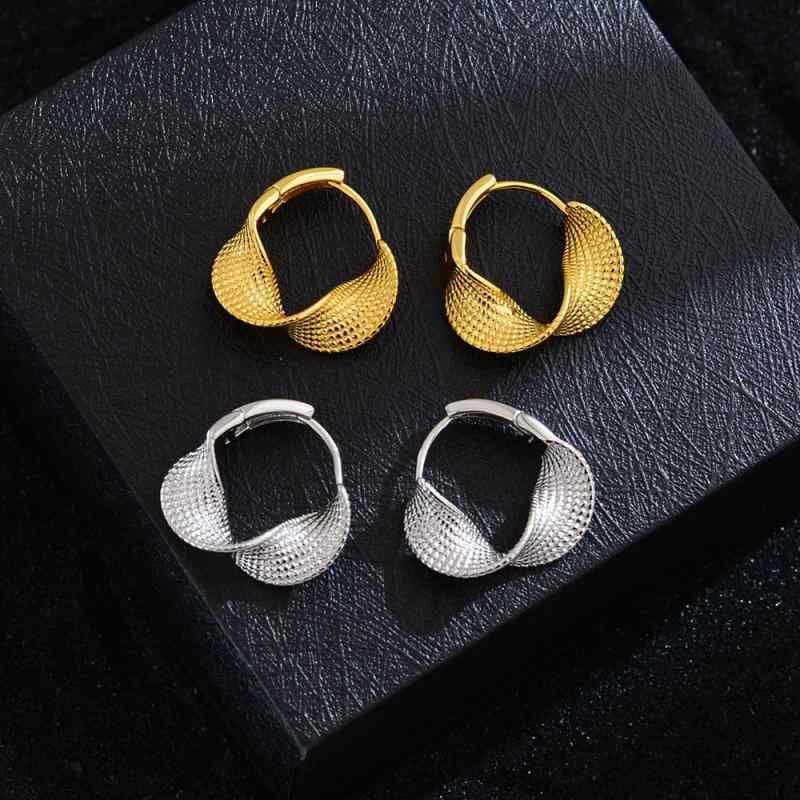 ・造型: 幾何型・処理工芸: 電鍍・カラー: 金色, 銀色・流行元素: 円形, 環形・スタイル: 高級感・スタイル分類: 個性風潮・製品カテゴリ: 耳飾・適用人群: 女式・流行元素分類: 幾何