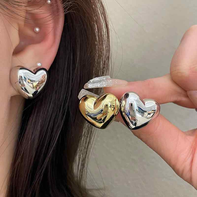 [ "・造型: 心形", "・カラー: 3043亚克力金色心形钢针耳钉, 3043亚克力银色心形钢针耳钉", "・流行元素: 爱心/心形", "・スタイル: 欧美&quo...