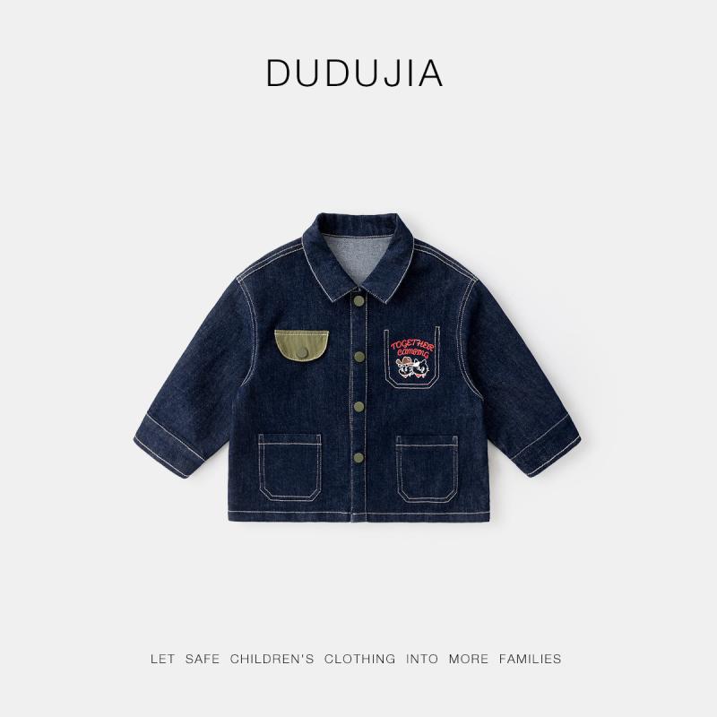 ・性別: 男女兼用・対象年齢: 1～3歳 (80～100cm)・ネックライン: 襟付き・スタイル: 韓国風・柄: キャラクター・厚さ: 普通・袖丈: 長袖・素材: その他・留め具: シングルブレスト・主な素材: 綿72.4%・カラー: デニ...