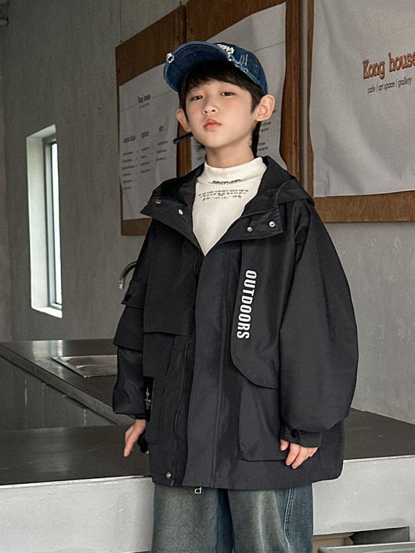 ・性別: 男の子・スタイル: 韓国・柄: 文字・厚さ: 普通・袖丈: 長袖・素材: 化学繊維混紡・素材（裏地）: ポリエステル・成分含有量（裏地）: 90%・メイン素材: ポリエステル・メイン素材含有量: 90%・色: ブラック・身長: 1...