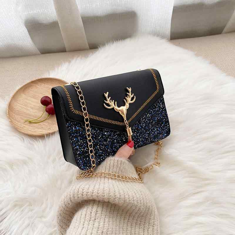 ・スタイル: 街頭潮流・素材: PVC・バッグのスタイル: ミニバッグ・バッグのサイズ: スモール・流行の要素: 亮片, 配色, チェーン・裏地の材質: 裏地なし・バッグの形状: 横型・開閉方法: 磁気ボタン・バッグの内部構造: 携帯電話ポ...