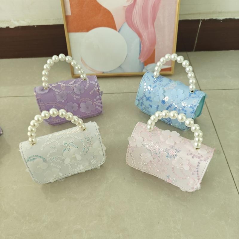 ・性別: 女児・対象年齢: 幼稚園・素材: ポリエステル・機能: 防水、超軽量・裏地: ポリエステル・柄: 漫画、アニメ・要素: チェーン・カラー: ブルー, ピンク, パープル, ホワイト・スタイル: 子供向け、かわいい・シーン: デイリー