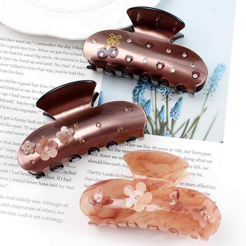 ・スタイル: 女式・処理工芸: 烤漆・発夹分類: 抓夹・カラー: 棕色桜桃, 棕色花朵, 水墨棕花朵, 条纹藍色, 碎花带钻, 粉色爱心, 粉色蝴蝶结, 粉色海星, 藍色碎花, 粉色大小珍珠, 透明小花, 粉蝴蝶结, 棕色条纹蝴蝶结・流行元...