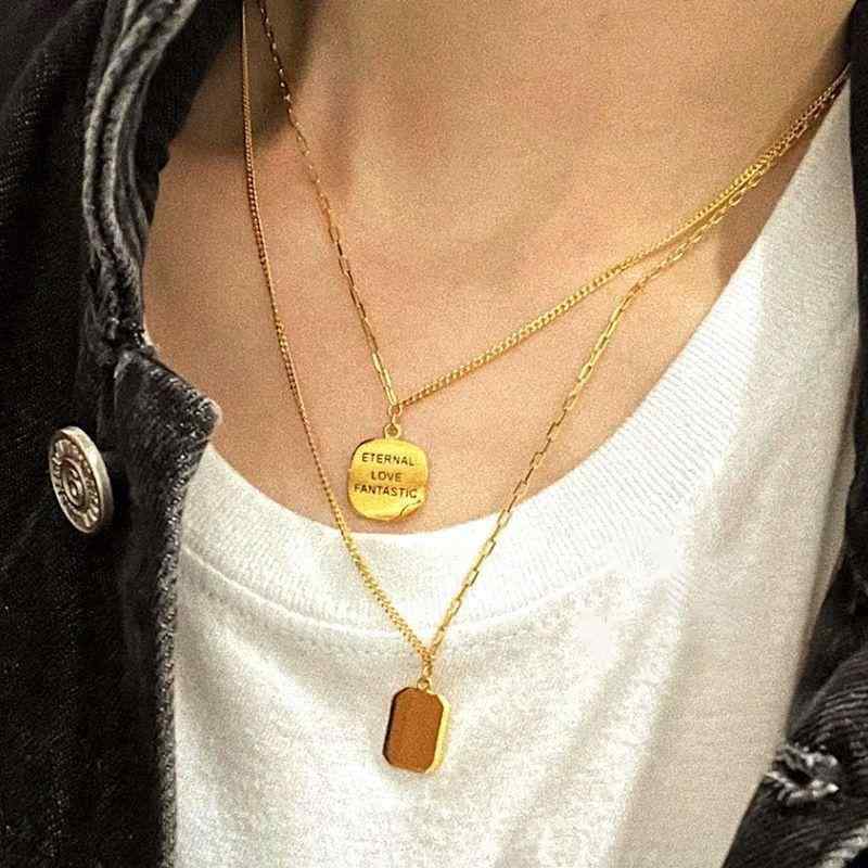 ・素材: 銅・処理: 電気メッキ・スタイル: 简约ファッション・造型: 幾何型・チェーンタイプ: 十字鏈・多層構造: 否・ペンダント素材: 銅・サイズ: 21cm-50cm・カラー: 方糖金牌项链・流行要素: チェーン・スタイル分類: 个性...
