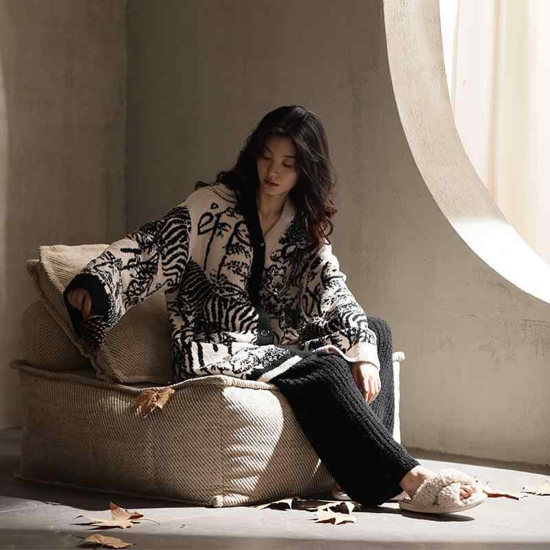 ・カテゴリ: セットアップ・素材: ポリエステル・厚さ: 厚手・生地の厚さ: 251-300g/平方メートル・ネックライン: Vネック・袖丈: 長袖・パンツ丈: 長ズボン・機能: リラックス, 睡眠, ホームウェア, 保温, 快適・対象: ...