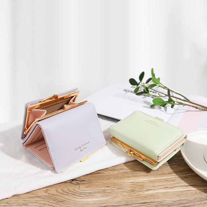 ・素材: PU・財布の折りたたみ数: 3つ折り・スタイル: スイート・柄: 無地・裏地の材質: ポリエステル・カラー: ブラック, パープル, ブルー, グリーン, ピンク・機能: 超軽量, 拡張, 減圧・属性1: wallet・属性3: ...