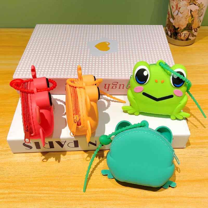 ・素材: シリコン・柄: 無地・キャラクター: カエル、カニ・バッグ形状: 変形・人気要素: ステッチ、プリント、配色・スタイル: フレッシュ、スイート・対象: 男女兼用・裏地: シリコン・財布折りたたみ: 1つ折り・カラー: オレンジカニ...