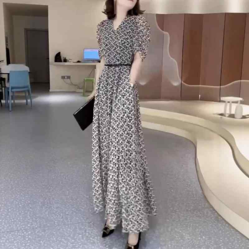 ・カテゴリ: 連衣裙・スタイル: 気質通勤、優雅風・柄: グラフィック、プリント・主な素材: ポリエステル・スカート丈: ロングスカート・スカート型: Aライン・ネックライン: Vネック・袖型: 標準・袖丈: 短袖・ウエスト型: ルーズ・流...