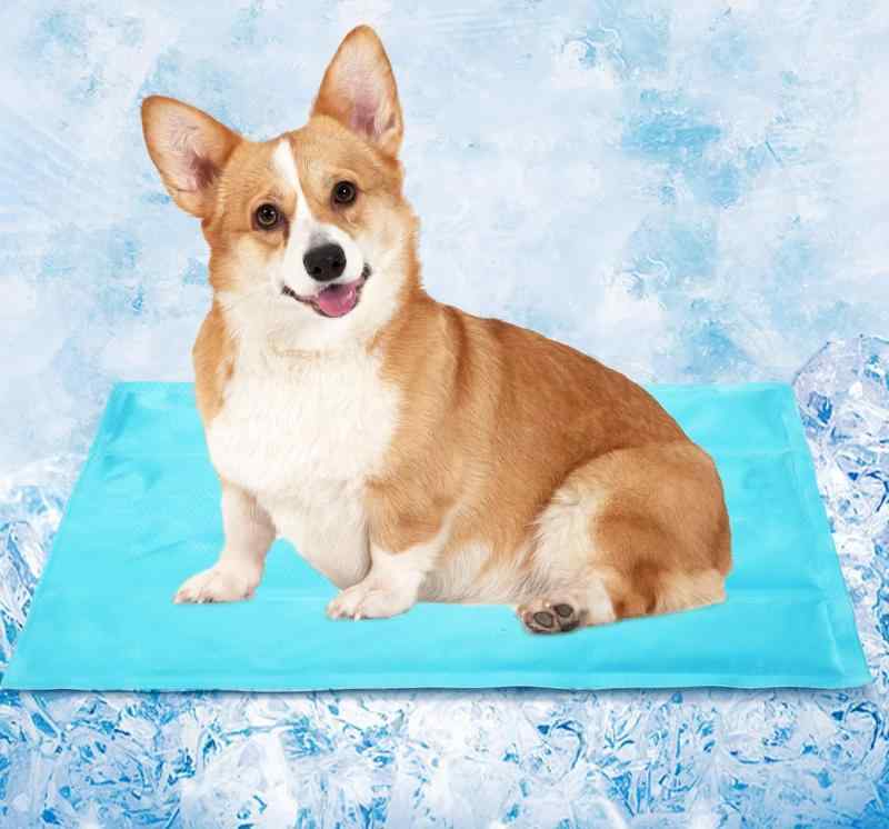 ペット ひんやりマット クールマット 犬 猫 うさぎ ペット用 冷感マット ひんやりシート ペットの体温を下げる ペットマット 冷却マット 涼感 暑さ対策 防水 速乾 消臭 繰り返し利用可能 車