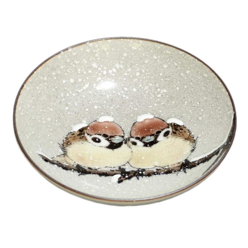 中村陶志人 九谷焼 飾り盃 雪雀図（横）T-174素材：磁器サイズ：径8.5cm×高さ3cm箱：桐箱作：中村陶志人