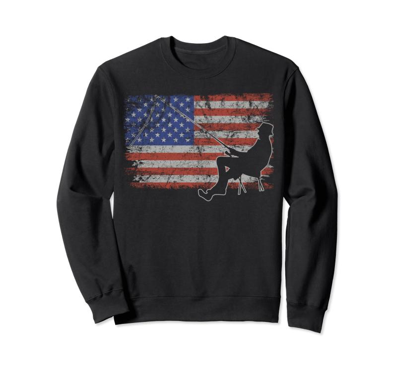 The Fishing USA フラッグ レトロ 釣り竿 メンズ フィッシング トレーナーUSA Flag Retro with Fishing USA Flag for every Fishing USA Flag a fishing r...