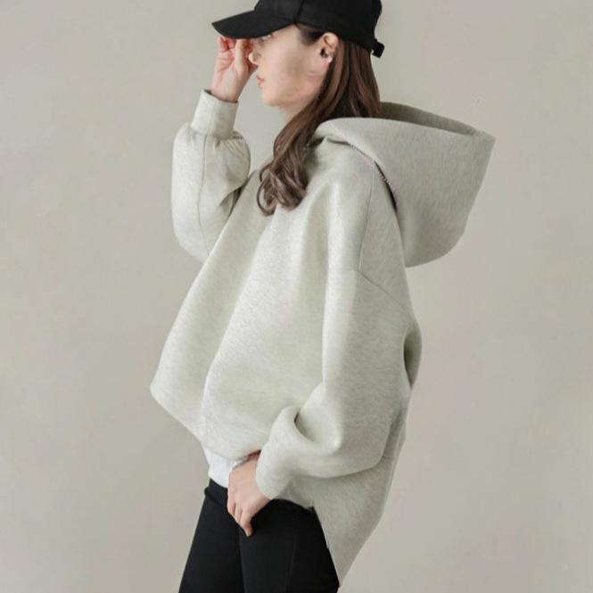 ・スタイル: 日韓カジュアル・主な素材: ポリエステル30-50%・袖丈: 長袖・袖型: 標準・ネックライン: フード・厚み: 中厚・衣丈: 普通・柄: 無地・カラー展開: グレー・サイズ展開: 均一・カテゴリ: スウェット/フリース