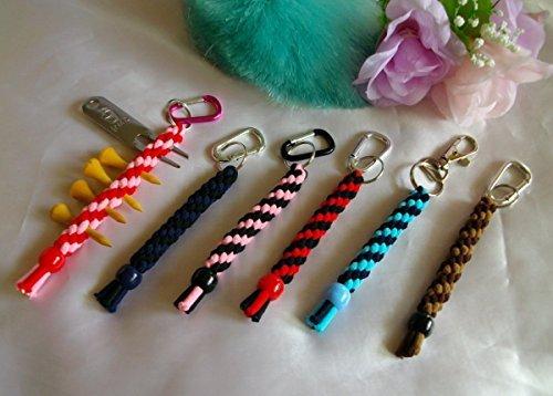 ゴルフ ティーホルダー ティーさし フォーク ゴム製 手作り（レッド×ブラック）●ティーやフォークを刺してベルト通しに引っ掛けるだけで超便利 ●出し入れ簡単●白等の汚れやすい衣服のポケットでも何度も出し入れしなくて良いので汚れ軽減●キーフッ...